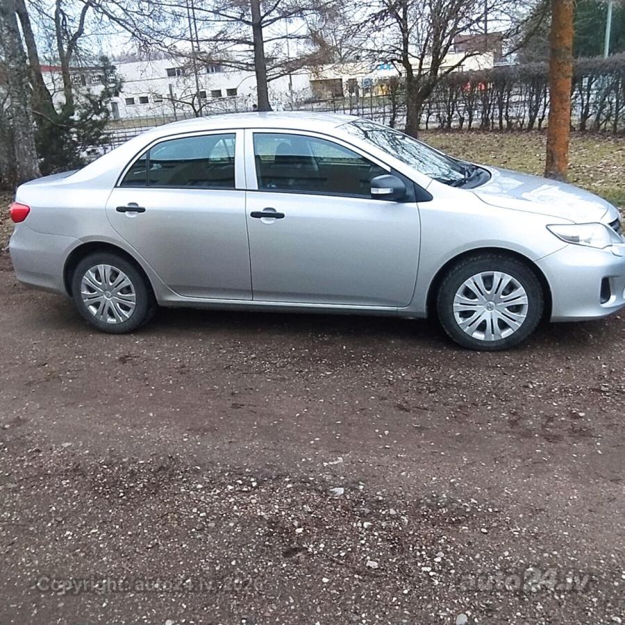 Grey Toyota Corolla 2011 in Tartu, with an engine capacity of 1.60 L and mileage of 187 thousand km for 5100 €, photo 15 on AUTOMOTO.COM.LV