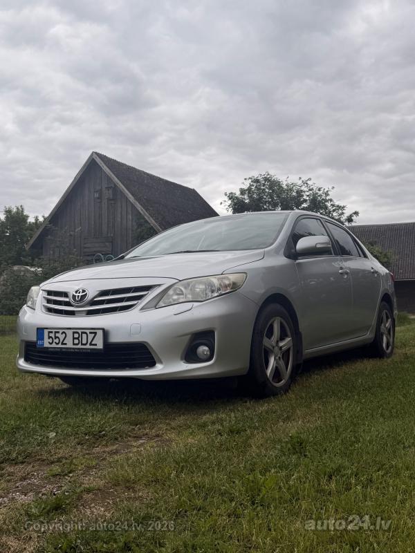 Grey Toyota Corolla 2011 in Tartu, with an engine capacity of 1.60 L and mileage of 240 thousand km for 4500 €, photo 1 on AUTOMOTO.COM.LV