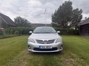 Grey Toyota Corolla 2011 in Tartu, with an engine capacity of 1.60 L and mileage of 240 thousand km for 4500 €, photo 6 on AUTOMOTO.COM.LV