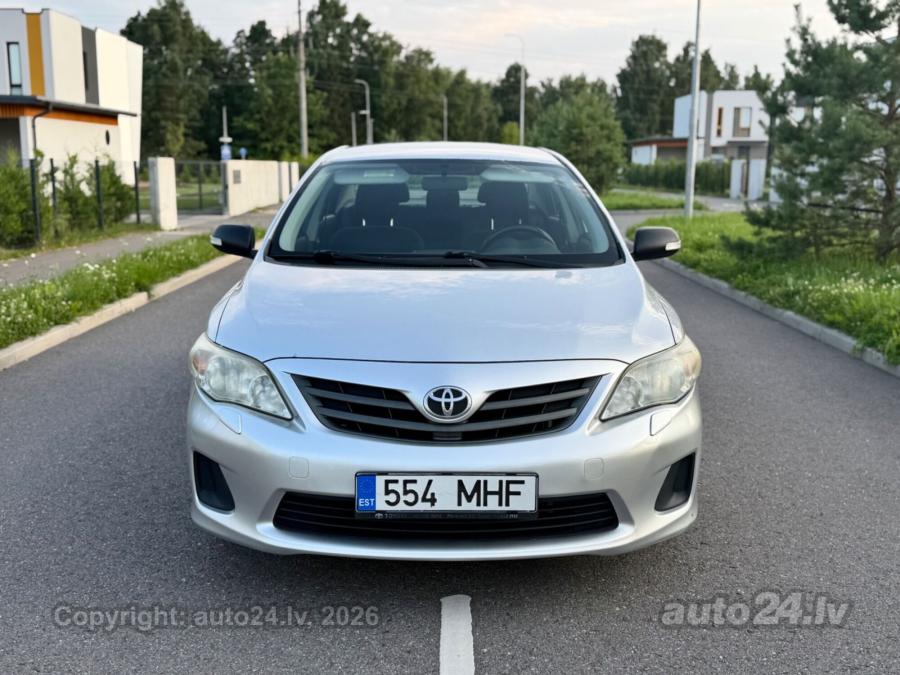 Pelēks Toyota Corolla 2011 Tartu, ar dzinēja tilpumu 1.60 L un nobraukumu 287 tūkst. km par 2990 €, foto 3 vietnē AUTOMOTO.COM.LV