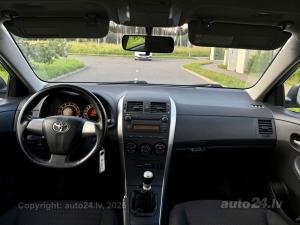 Pelēks Toyota Corolla 2011 Tartu, ar dzinēja tilpumu 1.60 L un nobraukumu 287 tūkst. km par 2990 €, foto 8 vietnē AUTOMOTO.COM.LV