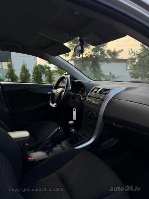 Pelēks Toyota Corolla 2011 Tartu, ar dzinēja tilpumu 1.60 L un nobraukumu 287 tūkst. km par 2990 €, foto 9 vietnē AUTOMOTO.COM.LV