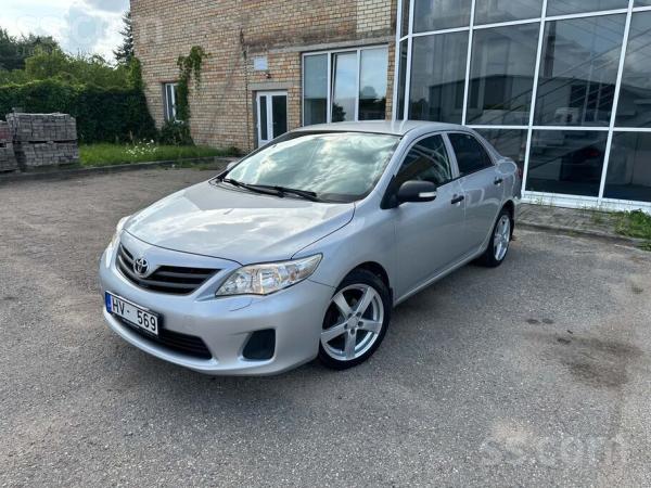 Grey Toyota Corolla 2011 in Jelgava, with an engine capacity of 1.60 L and mileage of 173 thousand km for 3650 €, photo 1 on AUTOMOTO.COM.LV