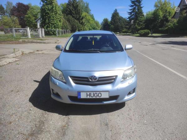 Grey Toyota Corolla 2011 in Kaunas, with an engine capacity of 1.60 L and mileage of 320 thousand km for 2999 €, photo 2 on AUTOMOTO.COM.LV