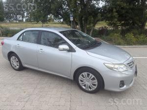 Pelēks Toyota Corolla 2011 Rīga, ar dzinēja tilpumu 1.40 L un nobraukumu 200 tūkst. km par 4200 €, foto  vietnē AUTOMOTO.COM.LV