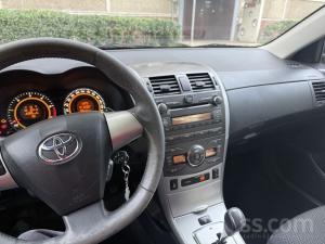 Pelēks Toyota Corolla 2011 Rīga, ar dzinēja tilpumu 1.40 L un nobraukumu 200 tūkst. km par 4200 €, foto 6 vietnē AUTOMOTO.COM.LV