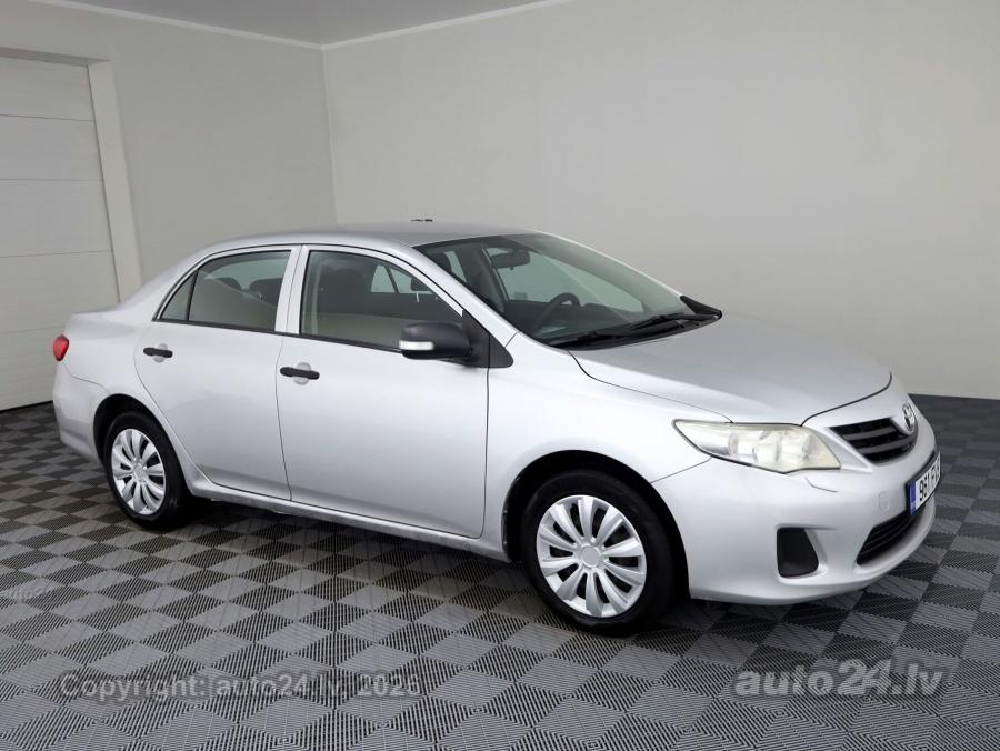Grey Toyota Corolla 2011 in Tallinn, with an engine capacity of 1.30 L and mileage of 293 thousand km for 1999 €, photo 1 on AUTOMOTO.COM.LV