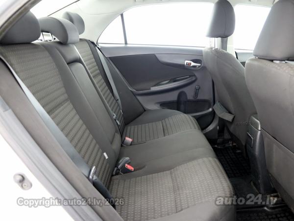 Toyota Corolla 2011 Tallina vietnÄ PelÄks Toyota Corolla 2011 Tallina, ar dzinÄja tilpumu 1.30 L un nobraukumu 293 tÅ«kst. km par 1999 ā¬, foto 8 vietnÄ AUTOMOTO.COM.LV