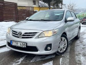 Grey Toyota Corolla 2012 in Vilnius, with an engine capacity of 1.60 L and mileage of 142 thousand km for 4490 €, photo 3 on AUTOMOTO.COM.LV