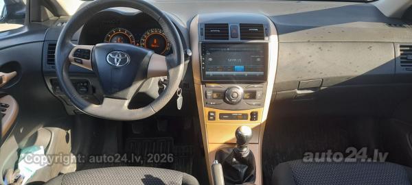 Pelēks Toyota Corolla 2012 Tallina, ar dzinēja tilpumu 1.60 L un nobraukumu 198 tūkst. km par 5500 €, foto 6 vietnē AUTOMOTO.COM.LV