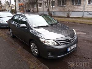 Grey Toyota Corolla 2012 in Jurmala, with an engine capacity of 1.40 L and mileage of 189 thousand km for 5500 €, photo 5 on AUTOMOTO.COM.LV