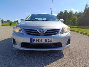 Pelēks Toyota Corolla 2012 Viļņa, ar dzinēja tilpumu 1.60 L un nobraukumu 144 tūkst. km par 4990 €, foto 10 vietnē AUTOMOTO.COM.LV