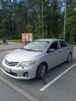 Grey Toyota Corolla 2012 in Tallinn, with an engine capacity of 1.60 L and mileage of 300 thousand km for 4000 €, photo 3 on AUTOMOTO.COM.LV