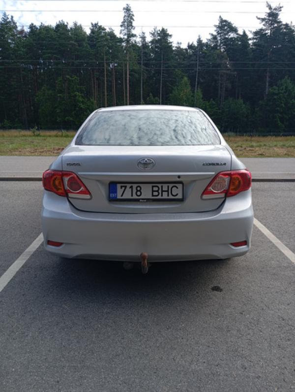 Pelēks Toyota Corolla 2012 Tallina, ar dzinēja tilpumu 1.60 L un nobraukumu 300 tūkst. km par 4000 €, foto 7 vietnē AUTOMOTO.COM.LV