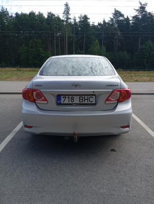 Grey Toyota Corolla 2012 in Tallinn, with an engine capacity of 1.60 L and mileage of 300 thousand km for 4000 €, photo 8 on AUTOMOTO.COM.LV