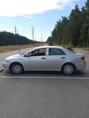 Grey Toyota Corolla 2012 in Tallinn, with an engine capacity of 1.60 L and mileage of 300 thousand km for 4000 €, photo 12 on AUTOMOTO.COM.LV