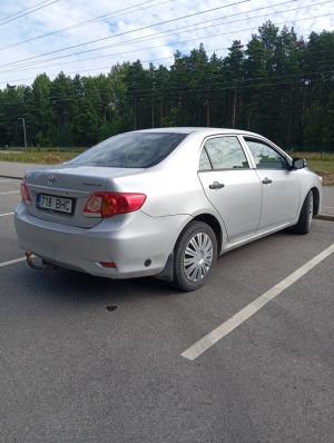 Grey Toyota Corolla 2012 in Tallinn, with an engine capacity of 1.60 L and mileage of 300 thousand km for 4000 €, photo 14 on AUTOMOTO.COM.LV