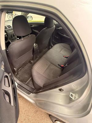 Pelēks Toyota Corolla 2012 Tartu, ar dzinēja tilpumu 1.30 L un nobraukumu 225 tūkst. km par 3700 €, foto 9 vietnē AUTOMOTO.COM.LV