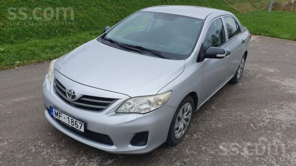 Toyota Corolla 2012 Rīga vietnē Pelēks Toyota Corolla 2012 Rīga, ar dzinēja tilpumu 1.60 L un nobraukumu 198 tūkst. km par 3400 €, foto 1 vietnē AUTOMOTO.COM.LV