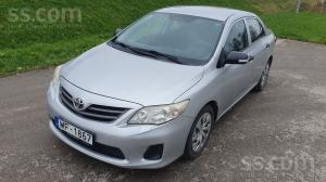 Pelēks Toyota Corolla 2012 Rīga, ar dzinēja tilpumu 1.60 L un nobraukumu 198 tūkst. km par 3400 €, foto  vietnē AUTOMOTO.COM.LV