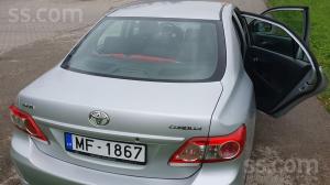 Pelēks Toyota Corolla 2012 Rīga, ar dzinēja tilpumu 1.60 L un nobraukumu 198 tūkst. km par 3400 €, foto 5 vietnē AUTOMOTO.COM.LV