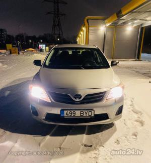 Pelēks Toyota Corolla 2013 Tallina, ar dzinēja tilpumu 1.40 L un nobraukumu 134 tūkst. km par 6500 €, foto  vietnē AUTOMOTO.COM.LV