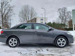 Grey Toyota Corolla 2013 in Tallinn, with an engine capacity of 1.60 L and mileage of 172 thousand km for 4000 €, photo 3 on AUTOMOTO.COM.LV