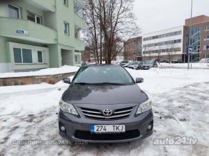Grey Toyota Corolla 2013 in Tallinn, with an engine capacity of 1.60 L and mileage of 172 thousand km for 4000 €, photo 5 on AUTOMOTO.COM.LV