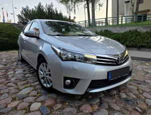 Grey Toyota Corolla 2013 in Utena, with an engine capacity of 1.60 L and mileage of 167 thousand km for 6700 €, photo  on AUTOMOTO.COM.LV