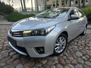 Grey Toyota Corolla 2013 in Utena, with an engine capacity of 1.60 L and mileage of 167 thousand km for 6700 €, photo 3 on AUTOMOTO.COM.LV