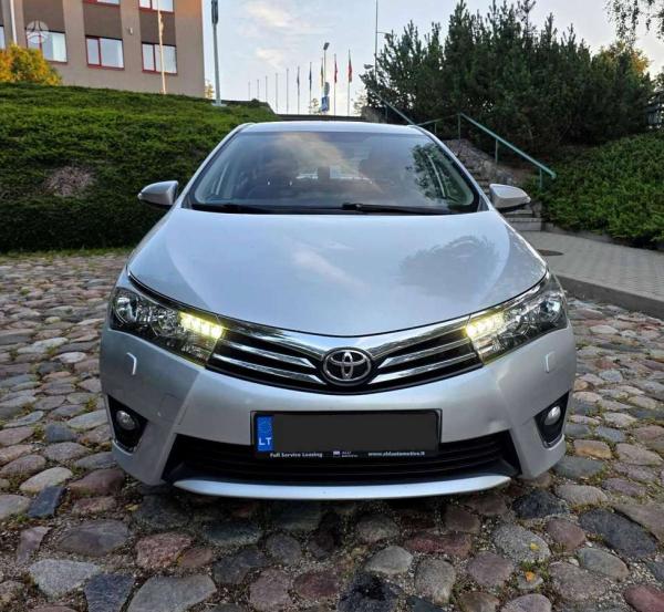 Grey Toyota Corolla 2013 in Utena, with an engine capacity of 1.60 L and mileage of 167 thousand km for 6700 €, photo 6 on AUTOMOTO.COM.LV