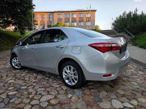 Grey Toyota Corolla 2013 in Utena, with an engine capacity of 1.60 L and mileage of 167 thousand km for 6700 €, photo 20 on AUTOMOTO.COM.LV