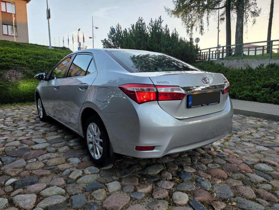 Grey Toyota Corolla 2013 in Utena, with an engine capacity of 1.60 L and mileage of 167 thousand km for 6700 €, photo 22 on AUTOMOTO.COM.LV