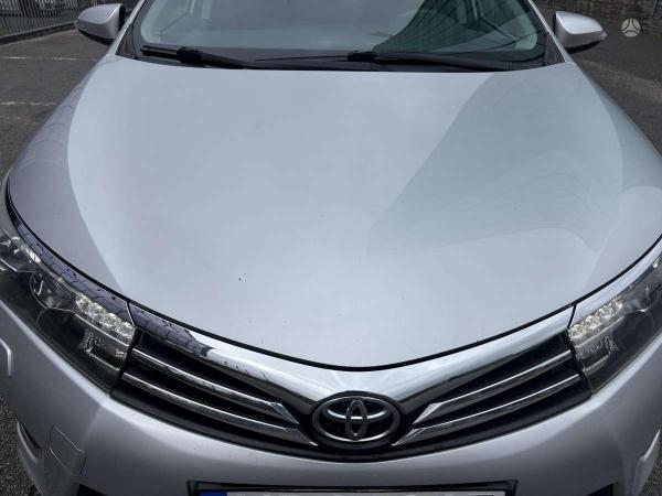 Grey Toyota Corolla 2013 in Vilnius, with an engine capacity of 1.60 L and mileage of 165 thousand km for 7300 €, photo 7 on AUTOMOTO.COM.LV