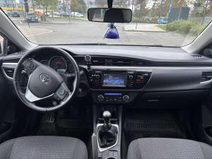 Grey Toyota Corolla 2013 in Vilnius, with an engine capacity of 1.60 L and mileage of 165 thousand km for 7300 €, photo 8 on AUTOMOTO.COM.LV
