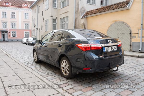Pelēks Toyota Corolla 2013 Tallina, ar dzinēja tilpumu 1.60 L un nobraukumu 197 tūkst. km par 6500 €, foto 5 vietnē AUTOMOTO.COM.LV