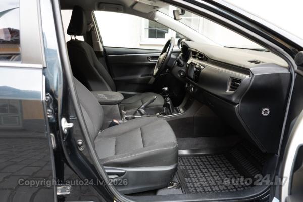 Pelēks Toyota Corolla 2013 Tallina, ar dzinēja tilpumu 1.60 L un nobraukumu 197 tūkst. km par 6500 €, foto 6 vietnē AUTOMOTO.COM.LV