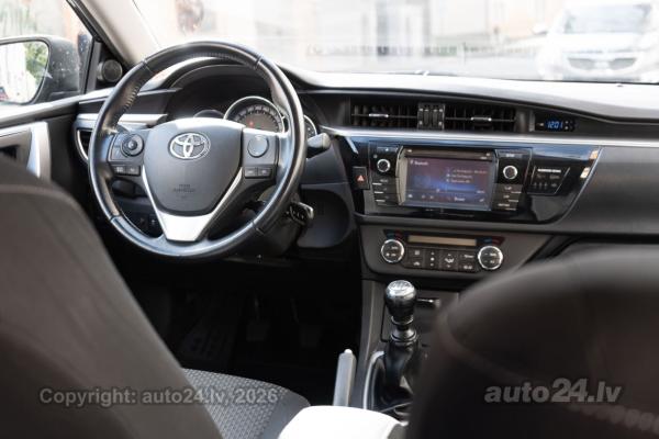 Pelēks Toyota Corolla 2013 Tallina, ar dzinēja tilpumu 1.60 L un nobraukumu 197 tūkst. km par 6500 €, foto 8 vietnē AUTOMOTO.COM.LV