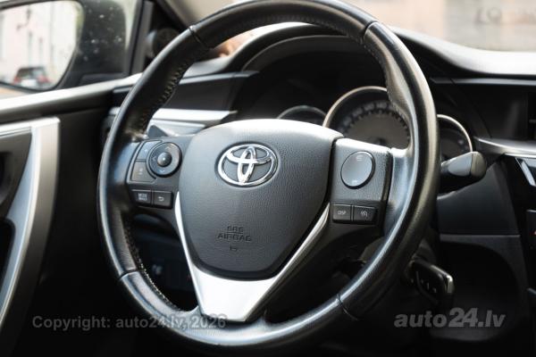Pelēks Toyota Corolla 2013 Tallina, ar dzinēja tilpumu 1.60 L un nobraukumu 197 tūkst. km par 6500 €, foto 9 vietnē AUTOMOTO.COM.LV