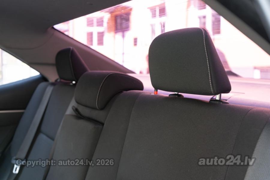 Grey Toyota Corolla 2013 in Tallinn, with an engine capacity of 1.60 L and mileage of 197 thousand km for 6500 €, photo 11 on AUTOMOTO.COM.LV