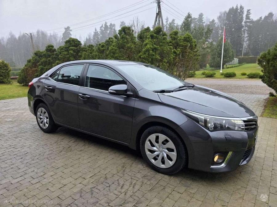 Pelēks Toyota Corolla 2014 Utena, ar dzinēja tilpumu 1.60 L un nobraukumu 109 tūkst. km par 8600 €, foto 28 vietnē AUTOMOTO.COM.LV