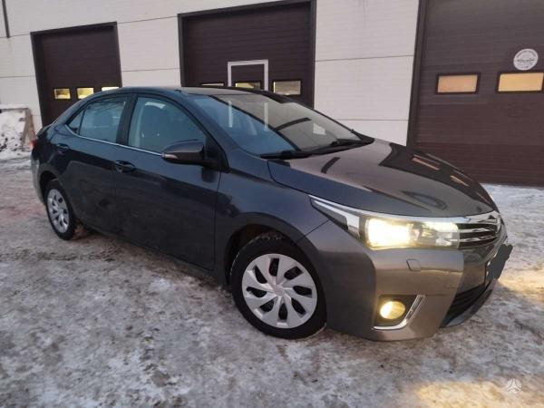 Pelēks Toyota Corolla 2014 Utena, ar dzinēja tilpumu 1.60 L un nobraukumu 128 tūkst. km par 6900 €, foto 2 vietnē AUTOMOTO.COM.LV