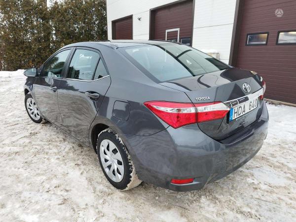 Pelēks Toyota Corolla 2014 Utena, ar dzinēja tilpumu 1.60 L un nobraukumu 128 tūkst. km par 6900 €, foto 5 vietnē AUTOMOTO.COM.LV