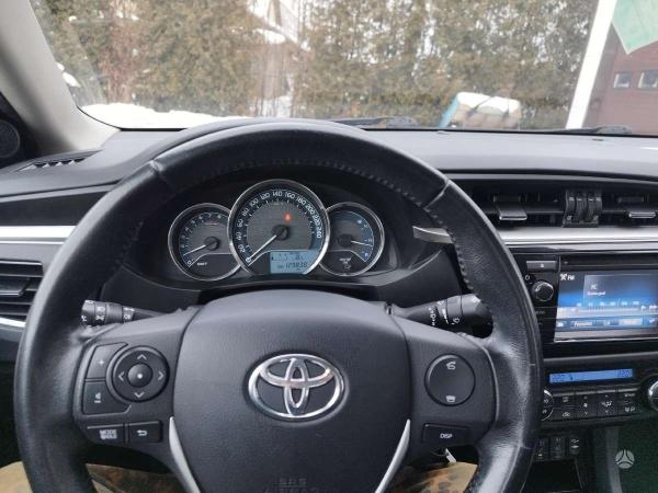 Pelēks Toyota Corolla 2014 Utena, ar dzinēja tilpumu 1.60 L un nobraukumu 128 tūkst. km par 6900 €, foto 8 vietnē AUTOMOTO.COM.LV