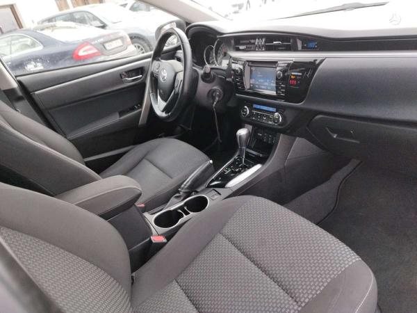 Pelēks Toyota Corolla 2014 Utena, ar dzinēja tilpumu 1.60 L un nobraukumu 240 tūkst. km par 6900 €, foto 7 vietnē AUTOMOTO.COM.LV