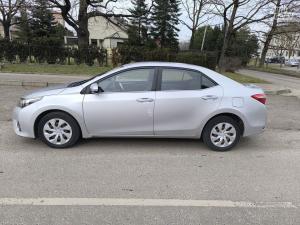 Grey Toyota Corolla 2014 in Kaunas, with an engine capacity of 1.40 L and mileage of 234 thousand km for 7750 €, photo 4 on AUTOMOTO.COM.LV