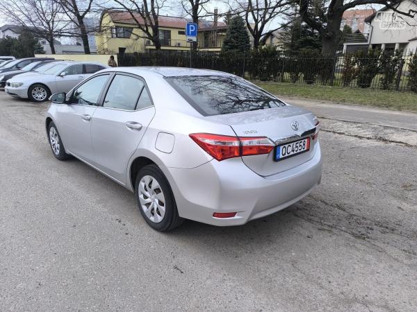 Grey Toyota Corolla 2014 in Kaunas, with an engine capacity of 1.40 L and mileage of 234 thousand km for 7750 €, photo 6 on AUTOMOTO.COM.LV