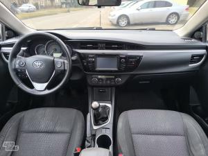 Grey Toyota Corolla 2014 in Kaunas, with an engine capacity of 1.40 L and mileage of 234 thousand km for 7750 €, photo 10 on AUTOMOTO.COM.LV