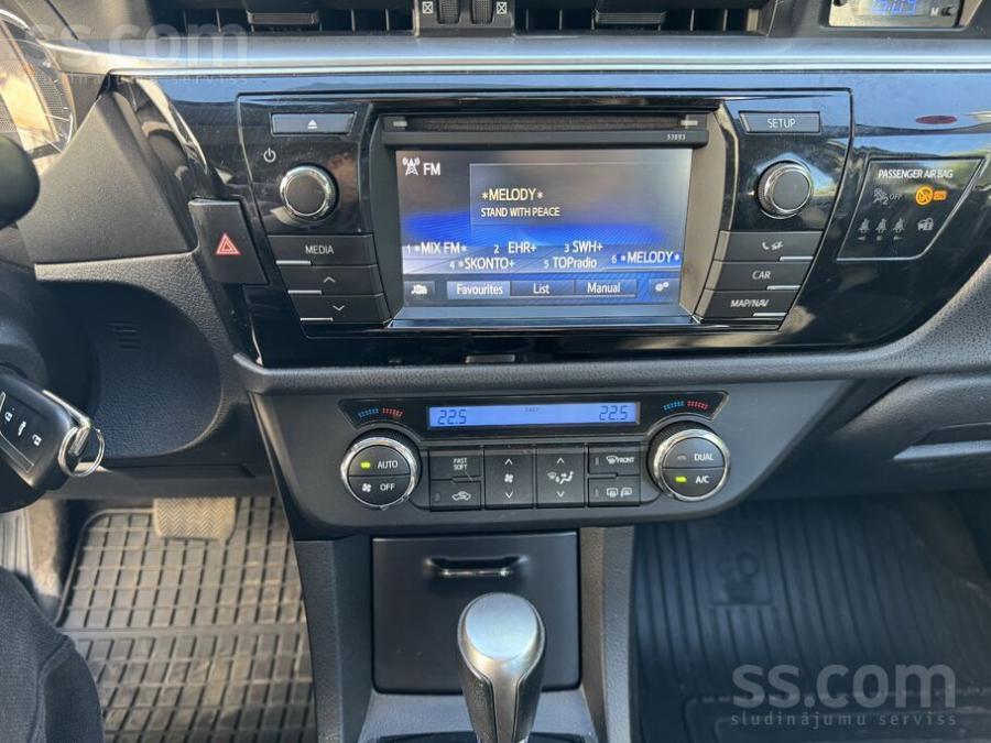Pelēks Toyota Corolla 2014 Rīga, ar dzinēja tilpumu 1.60 L un nobraukumu 272 tūkst. km par 5790 €, foto 7 vietnē AUTOMOTO.COM.LV