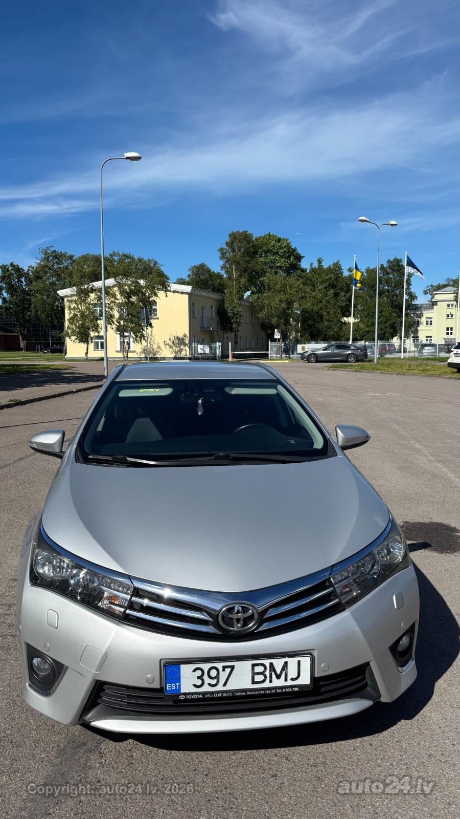 Grey Toyota Corolla 2014 in Tallinn, with an engine capacity of 1.60 L and mileage of 147 thousand km for 9700 €, photo 4 on AUTOMOTO.COM.LV